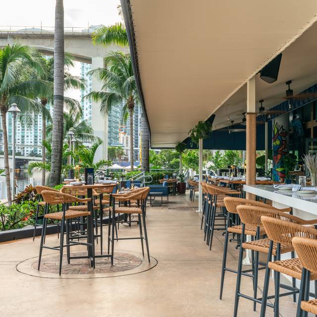 Get into the holiday spirit at these must-visit Miami restaurants ...