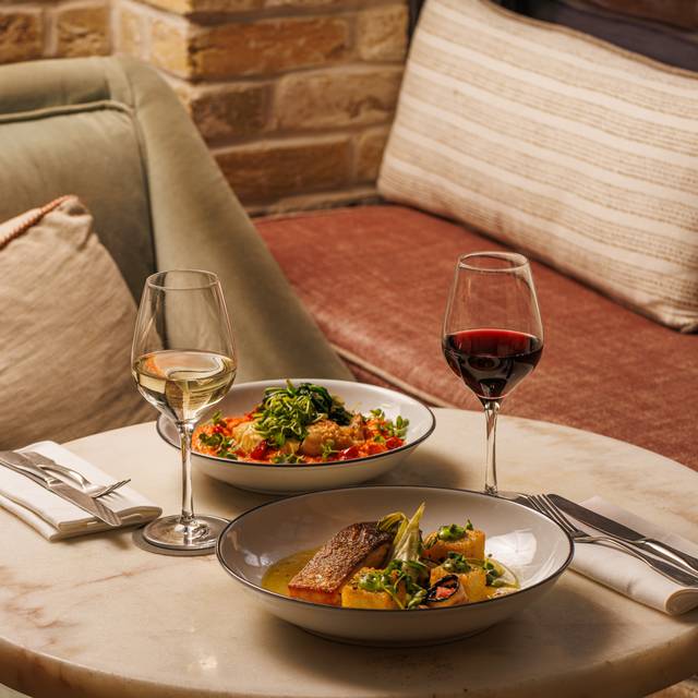 Albie Restaurant & Bar - The Hoxton - Top Rated International ...