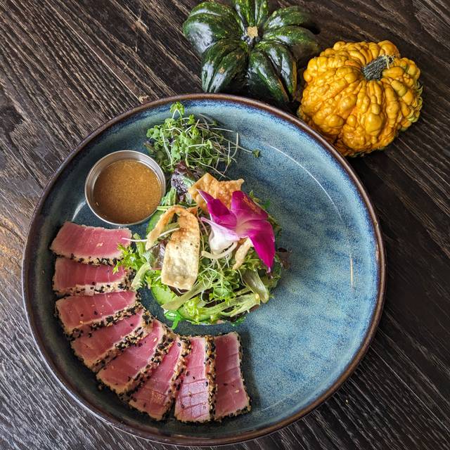 The Bruce Craft House at the Cambridge Hotel Restaurant - Cambridge, ON ...