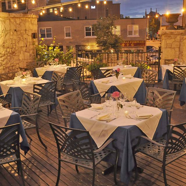 La Cucina Ristorante Guelph - Fine Dining Second Floor Restaurant ...