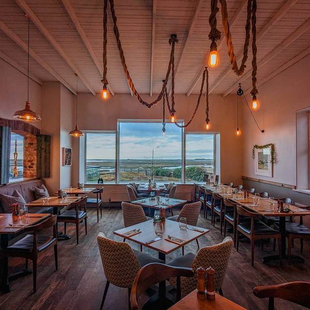 The White Horse - Brancaster Staithe Restaurant - Brancaster Staithe ...