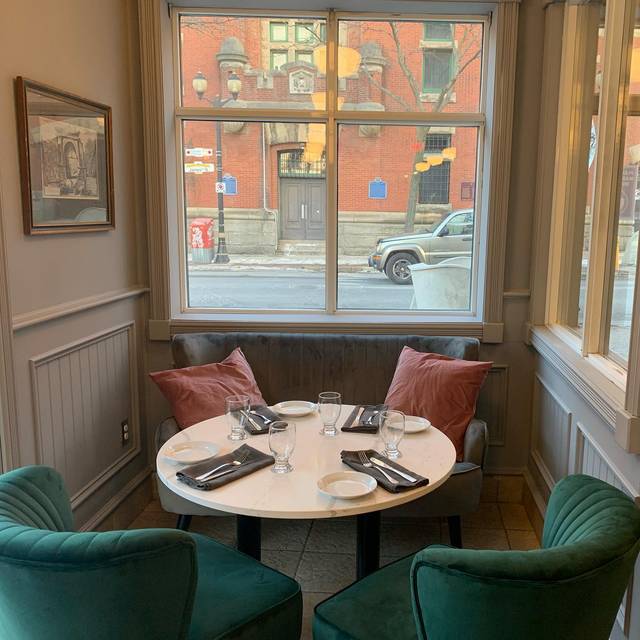 Restaurante Claudio's Ristorante - Hamilton, ON | OpenTable