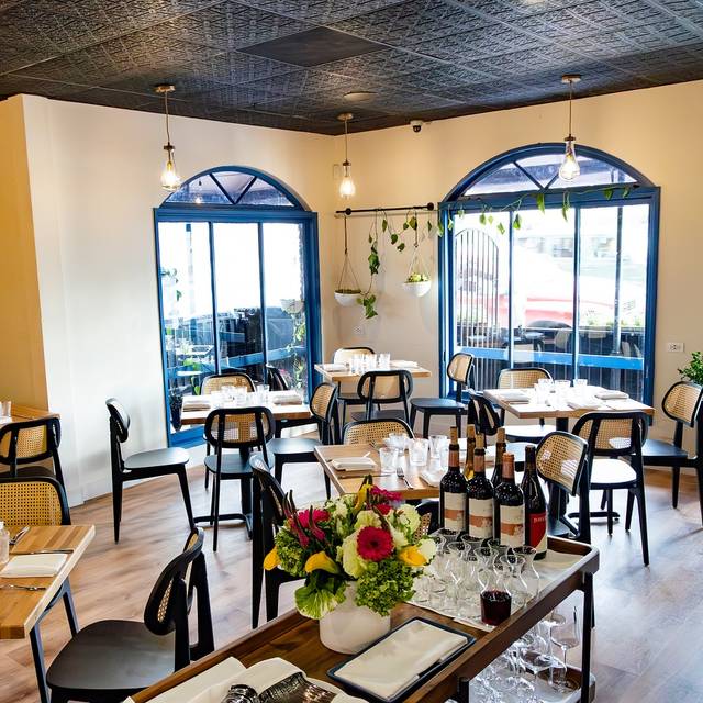 Deux Bistro Restaurant - Los Angeles, CA | OpenTable