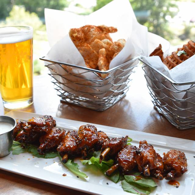Soco Smokehouse and The Coop - Harrah's Cherokee Casino Resort ...