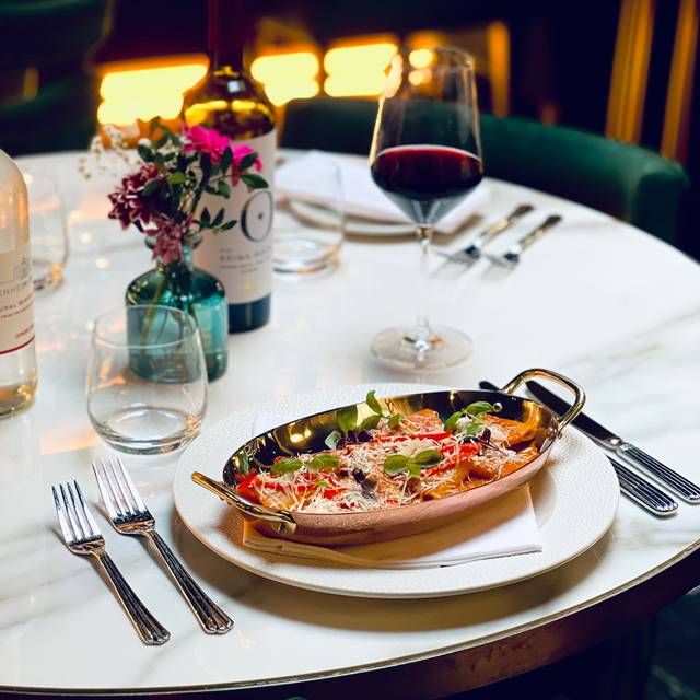 Solus Kitchen & Bar Restaurant - London, United Kingdom, England ...