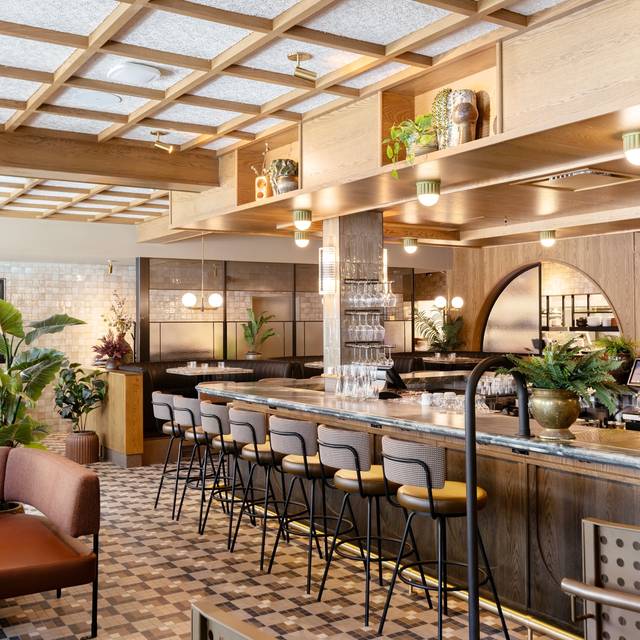 Earls Kitchen + Bar - King West Restaurant - Toronto, ON | OpenTable