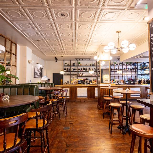 The Apollo Arms - Updated 2026, Gastro Pub in London, Greater London