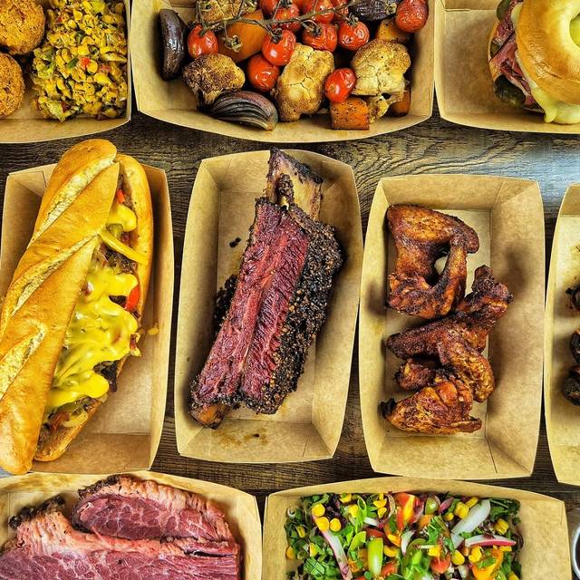 Peanuts New York Deli and Smokehouse Restaurant - Stroud ...