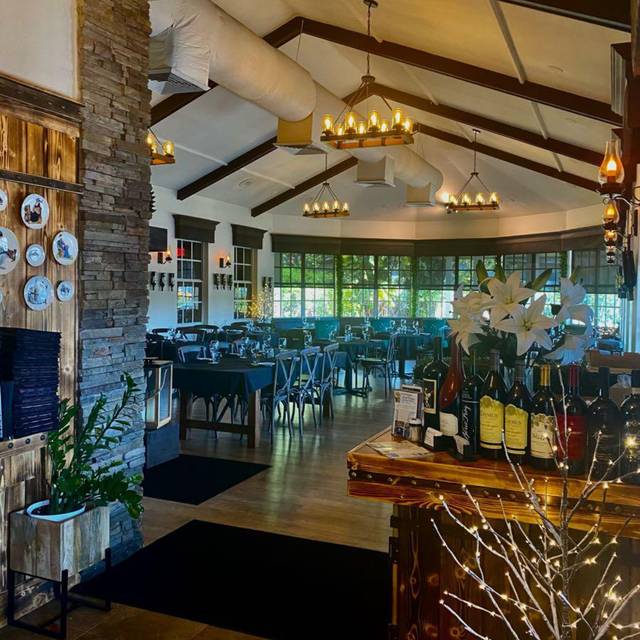 Daily News Restaurant-Fort Harrison Ave - Clearwater, FL | OpenTable