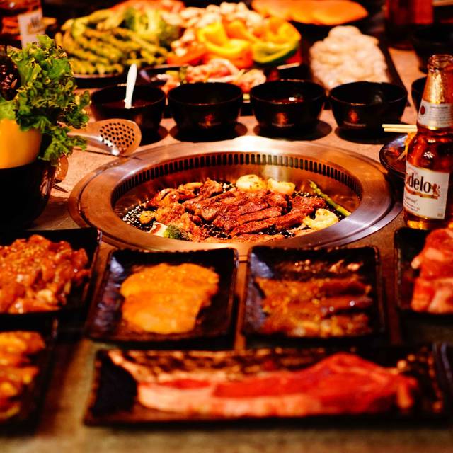 Tomahawk BBQ Steakhouse - Lincolnshire Restaurant - Lincolnshire, IL ...