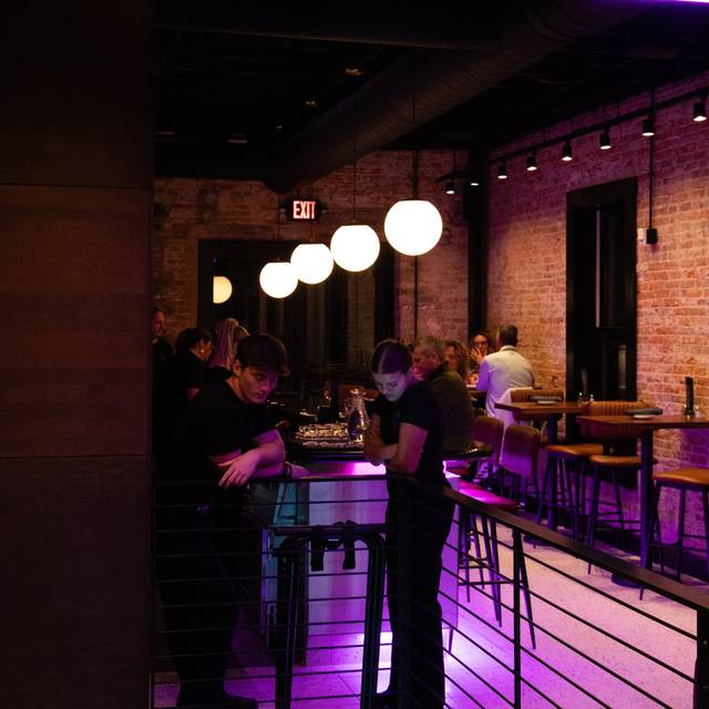 bar ellis Restaurant - Noblesville, IN | OpenTable