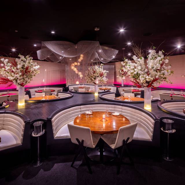 STK Steakhouse London - Strand Restaurant - London | OpenTable