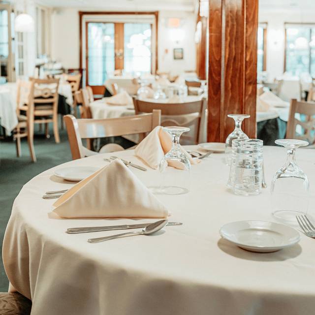 The Wild Rose Restaurant at Stonehurst Manor - Conway, NH | OpenTable