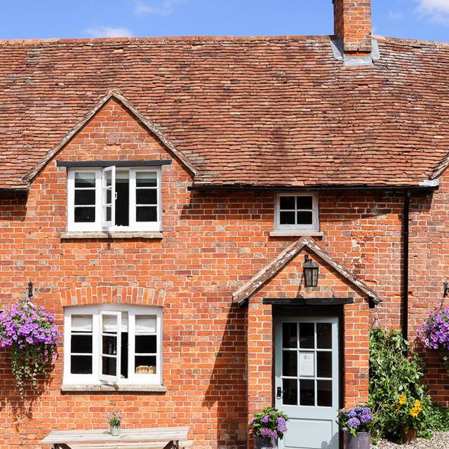 The Ash Tree - Updated 2026, Gastro Pub in Aylesbury, Buckinghamshire