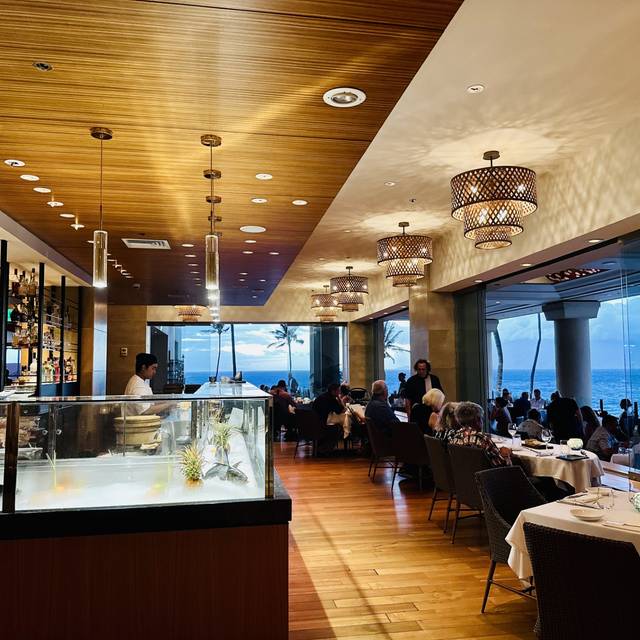 Restaurant Wolfgang Puck's Spago in the Four Seasons Resort Maui ...