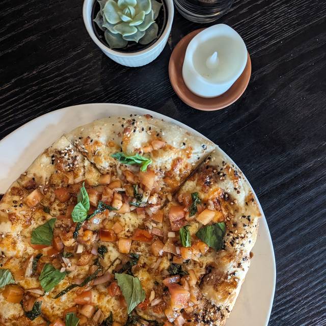 The Bruce Craft House at the Cambridge Hotel Restaurant - Cambridge, ON ...