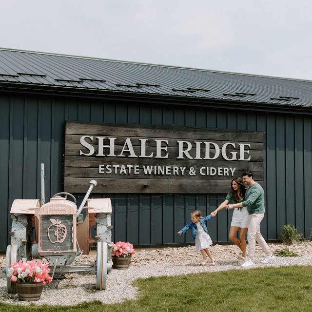 Shale Ridge Estate Winery & Cidery Restaurant - Lambton Shores, ON ...