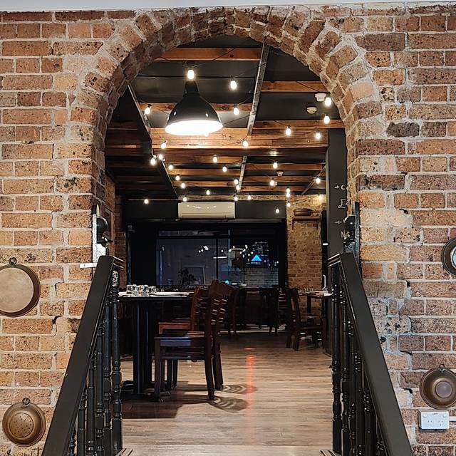 Pizza e Vino Restaurant - Glebe, AU-NSW | OpenTable