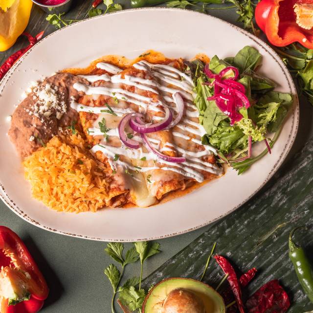 La Victoria Barra + Cocina Mexicana Restaurant - Chicago, IL | OpenTable