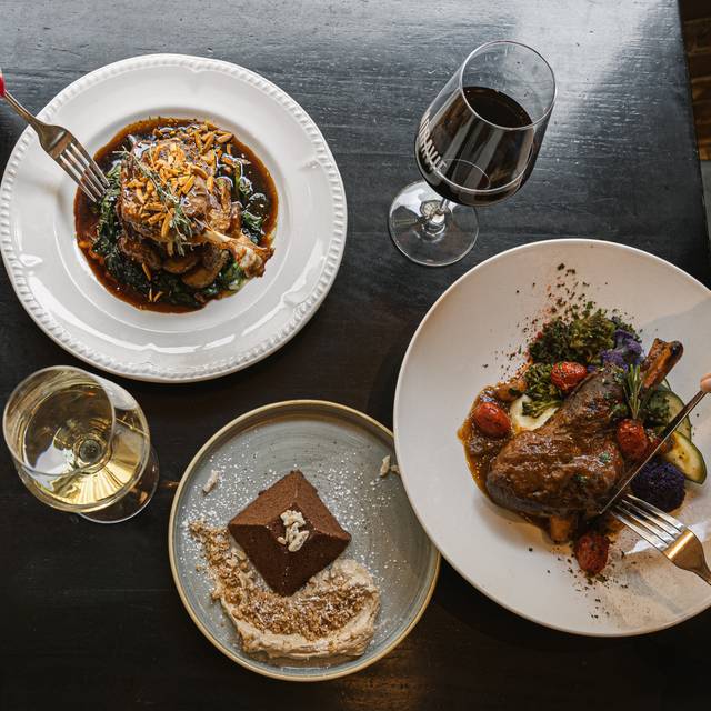 Modavie Restaurant - Montréal, QC | OpenTable