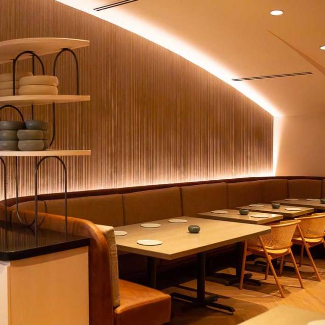 Restaurante SHIA Restaurant - Washington, DC | OpenTable