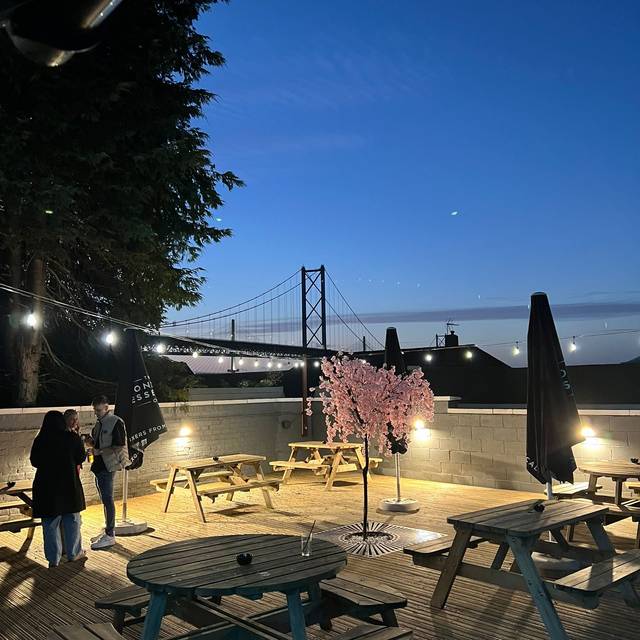 Edwards Bar & Grill - Queensferry - Updated 2026, British Restaurant in ...