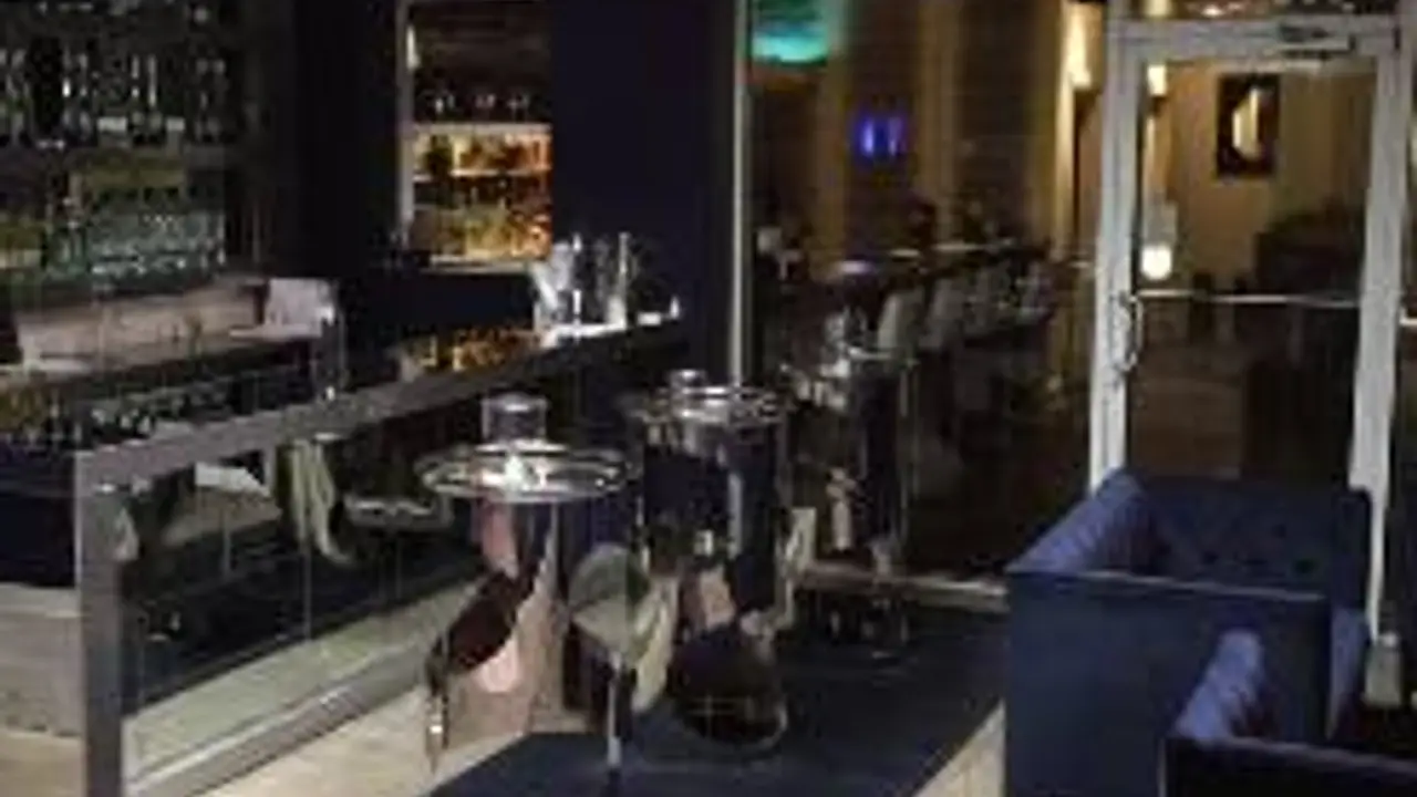 Baltimore Crab & Seafood / Pearl Lounge Restaurant - Atlanta, GA ...