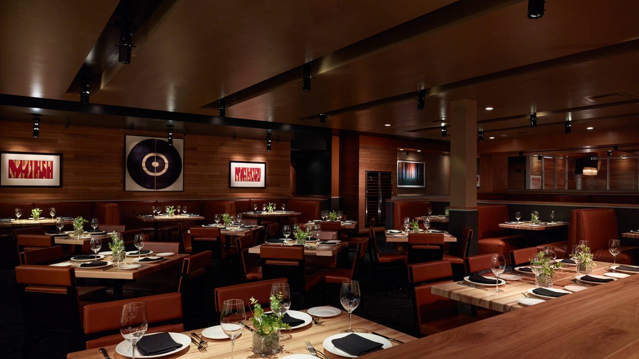Visit Milwaukee Devon Seafood Steak The Best Seafood Restaurant In