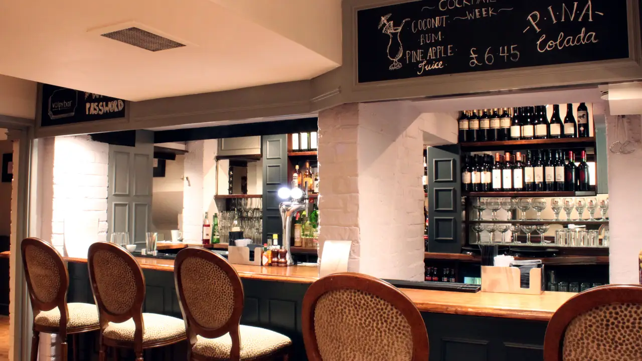 Restaurante Valpy Street Bar & Bistro - Reading, Berkshire | OpenTable
