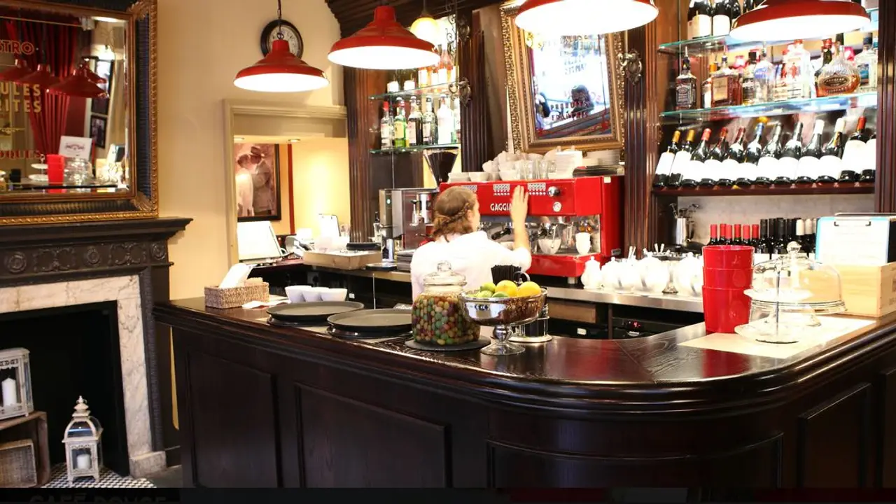 Restaurante Cafe Rouge York Low Petergate - York, North Yorkshire ...