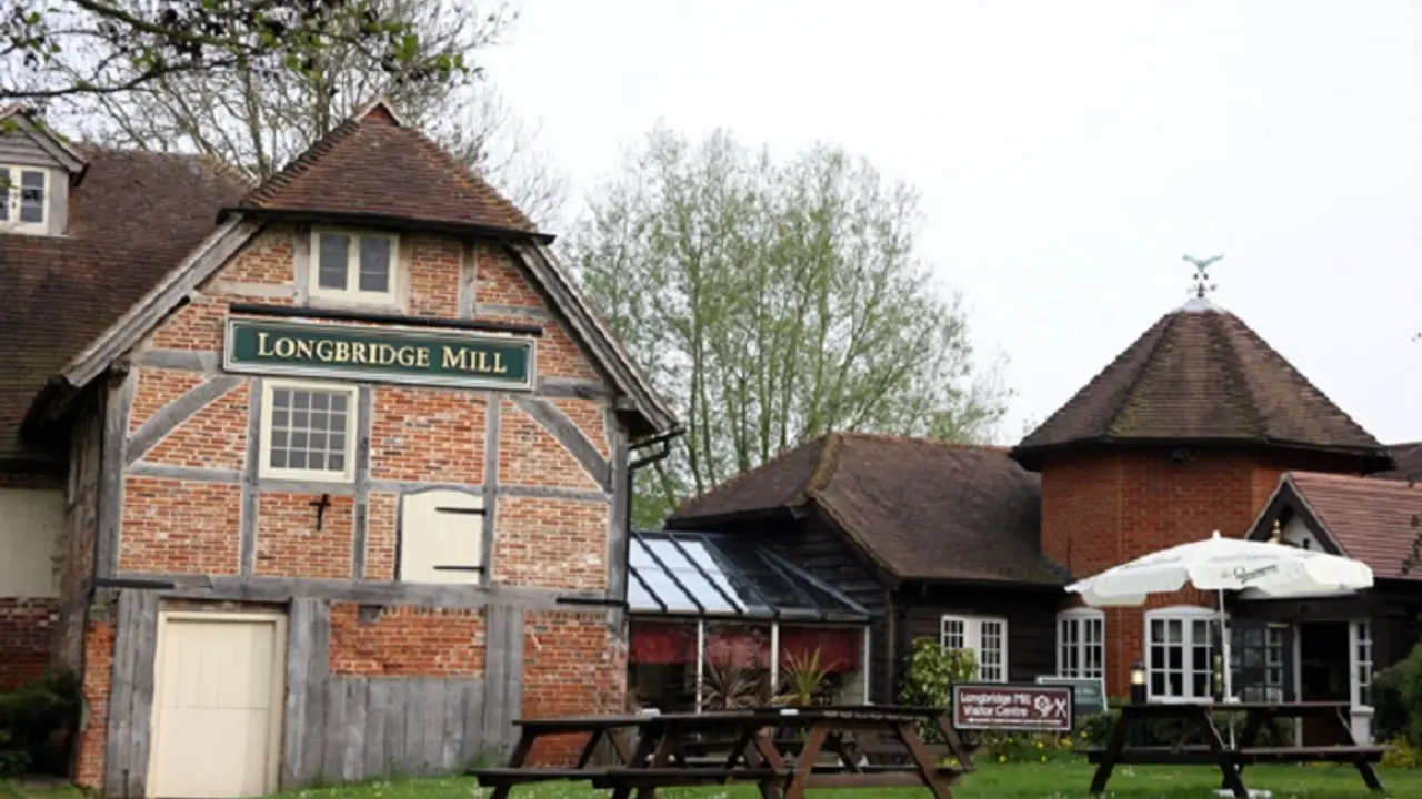 Restaurante The Longbridge Mill - Hook, Hampshire | OpenTable