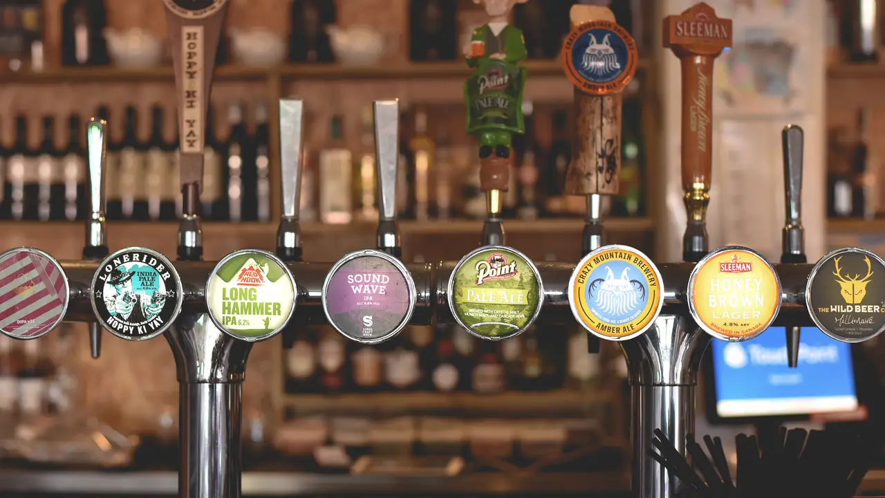 Brewski - Updated 2024, Contemporary American Restaurant in Manchester