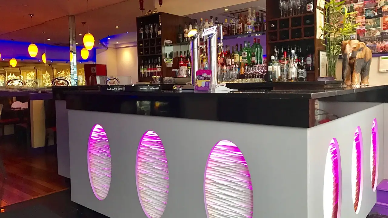 Restaurante Titash Contemporary Indian Restaurant - Birmingham, , West ...