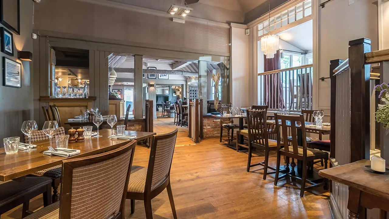 Swan - Pangbourne Restaurant - Pangbourne, , Berkshire | OpenTable
