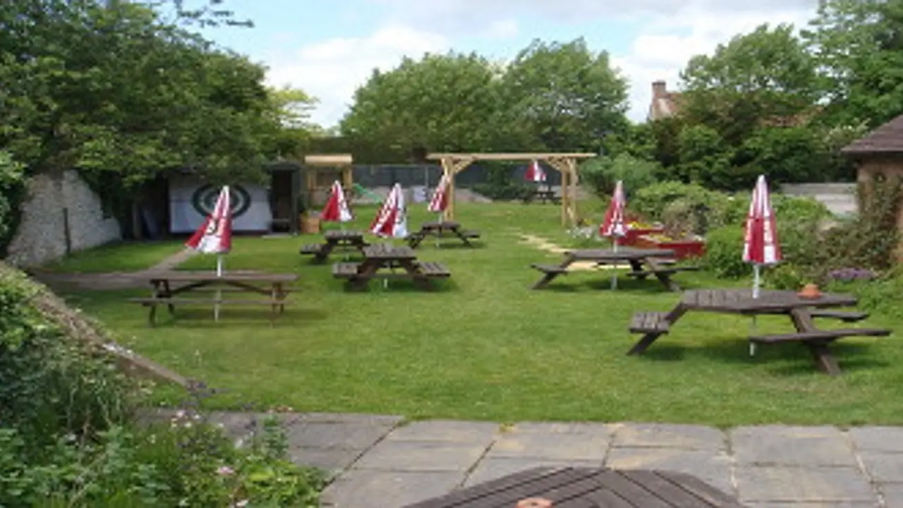 The Bull Inn Restaurant - Launton, Oxfordshire | OpenTable