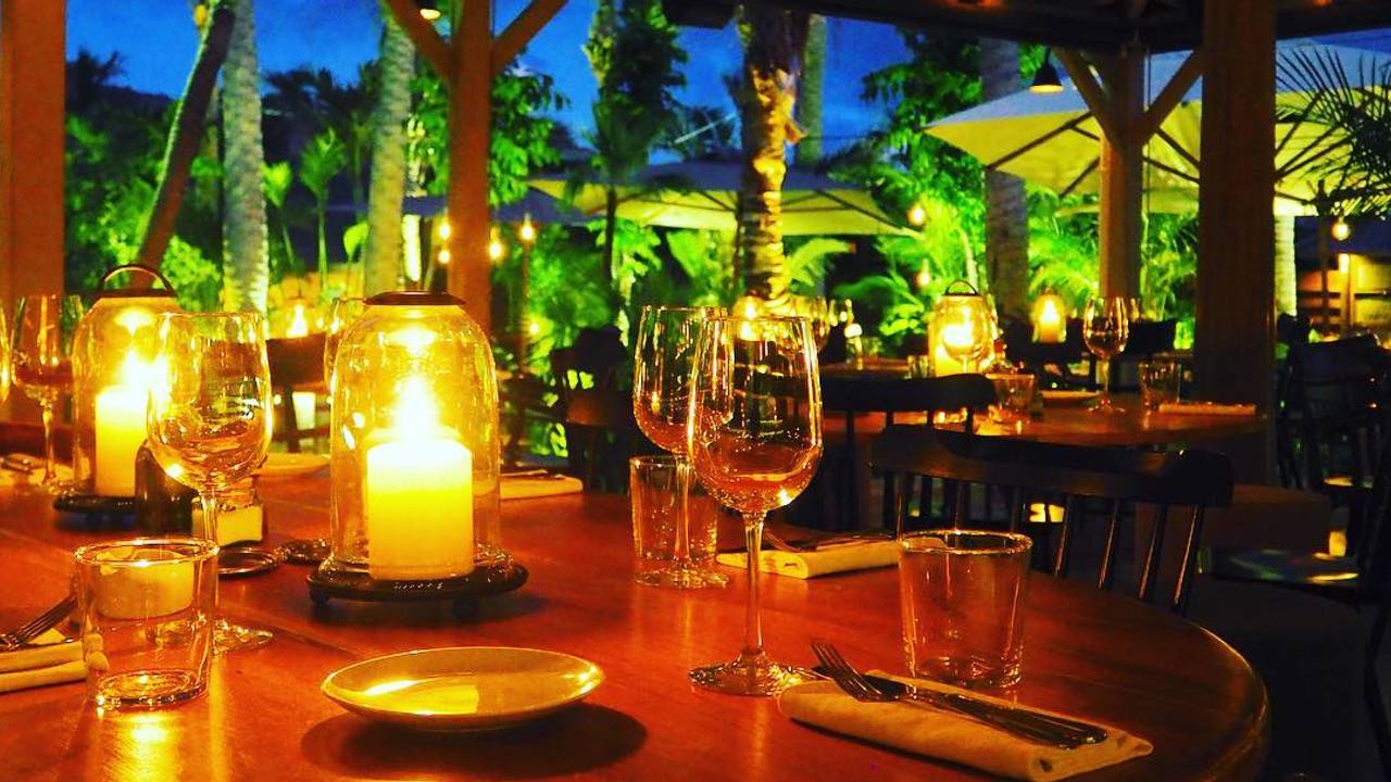 Tamarin Trieste Restaurant A Lovely View Of Wat Arun With Varying