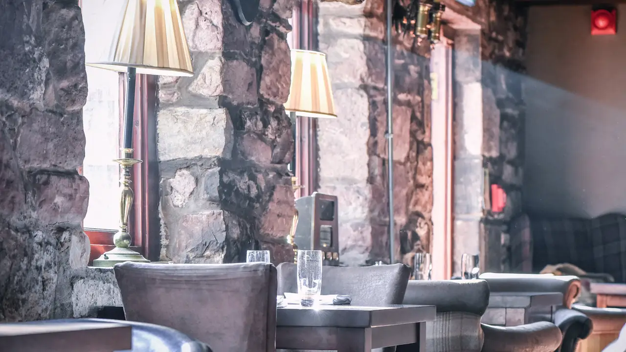 Nicky Tam's Restaurant & Bar @ Glen Mhor Hotel - Inverness, Highland ...