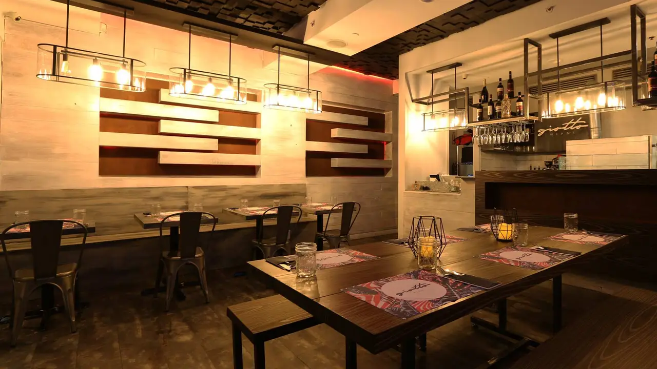 Restaurante Giotto Maestro della Pizza - Miami Beach, FL | OpenTable