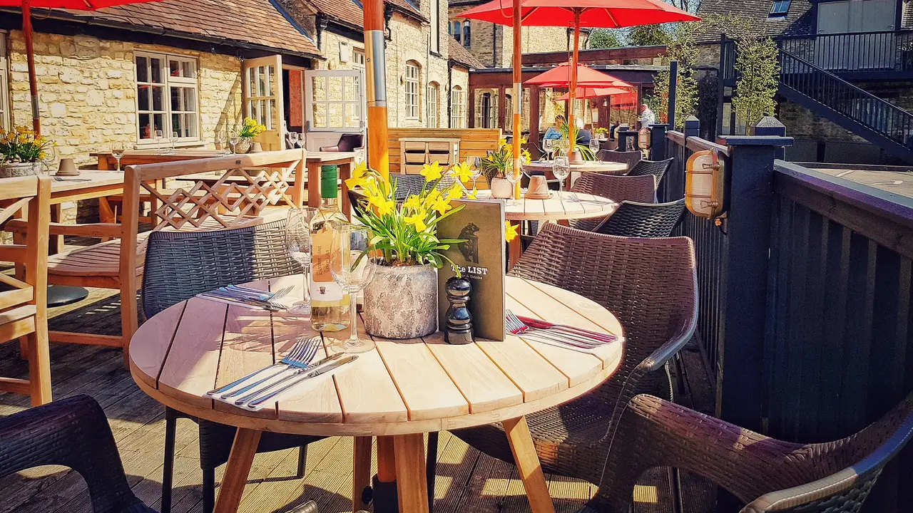 The Bear and Ragged Staff Restaurant - Oxford, , Oxfordshire | OpenTable