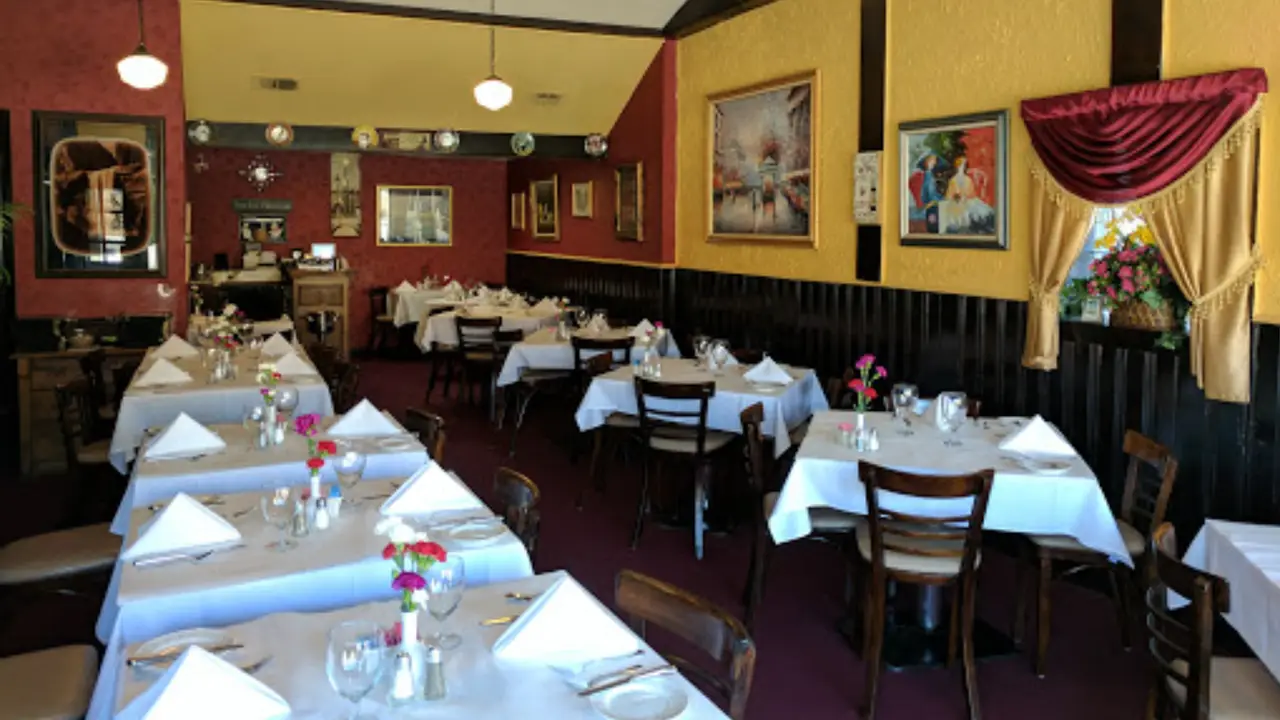 Jilly's Bistro Restaurant - Evanston, IL | OpenTable