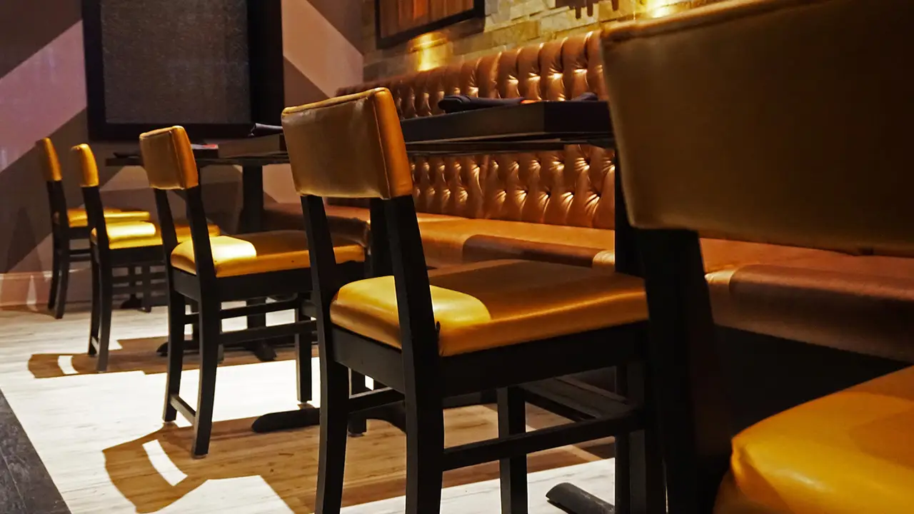 Restaurante MORA Asian Kitchen - Oak Park - Oak Park, IL | OpenTable