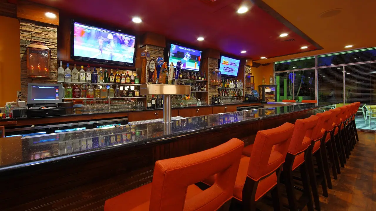 Runway Grill inside the DoubleTree by Hilton Sarasota Bradenton Airport ...