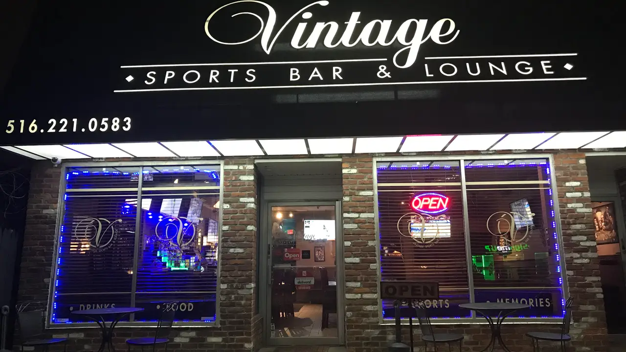 Restaurante Vintage Sports Bar & Lounge - Wantagh, , NY | OpenTable
