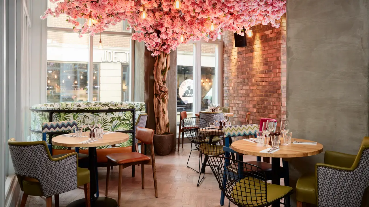Restaurante Juno Rooms - London, | OpenTable
