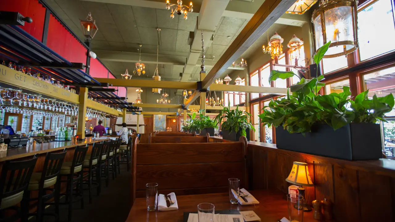 McMenamins Tavern on the Square Restaurant - Bothell, WA | OpenTable
