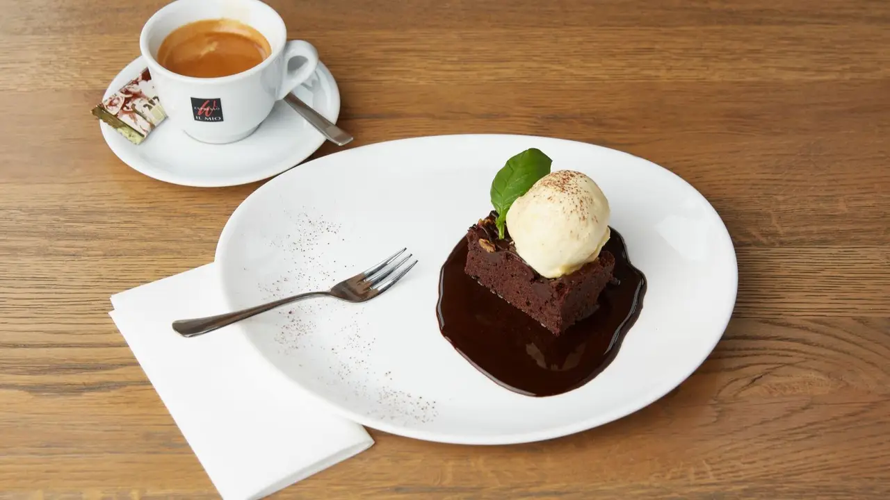 Cheeseburger Eddy Restaurant - Cologne, NW | OpenTable