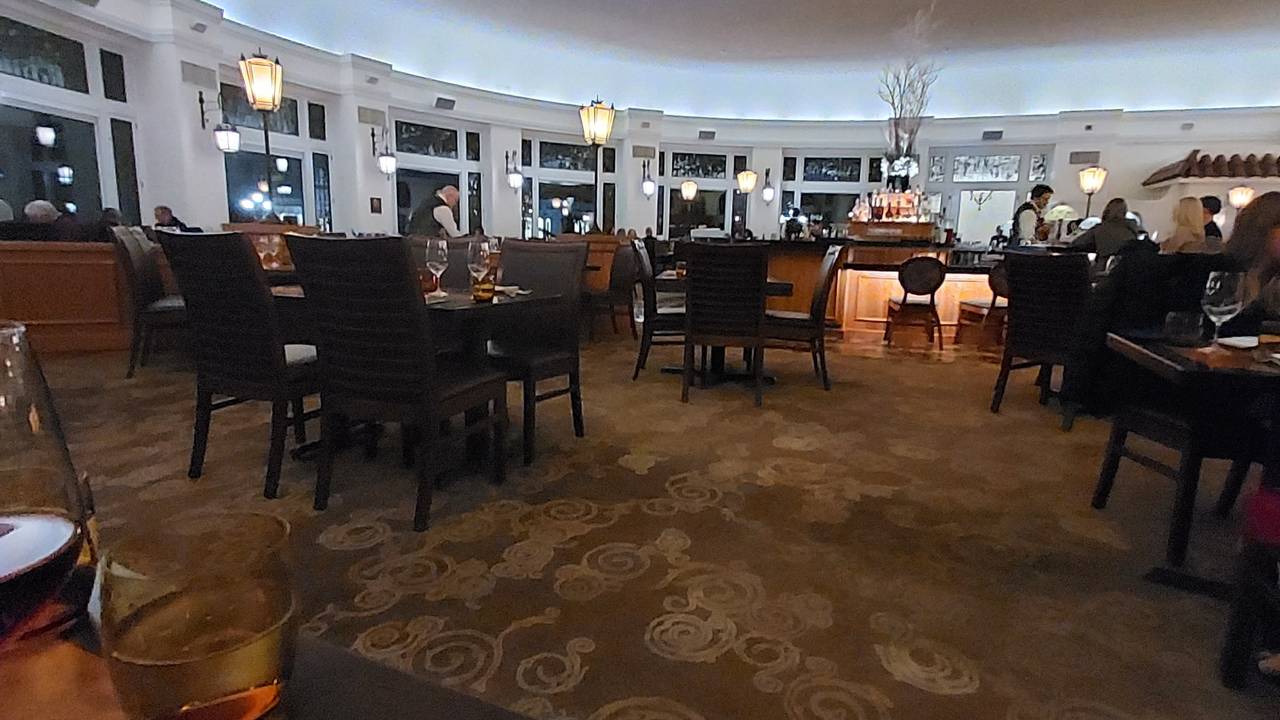 Hershey Hotel Circular Dining Room