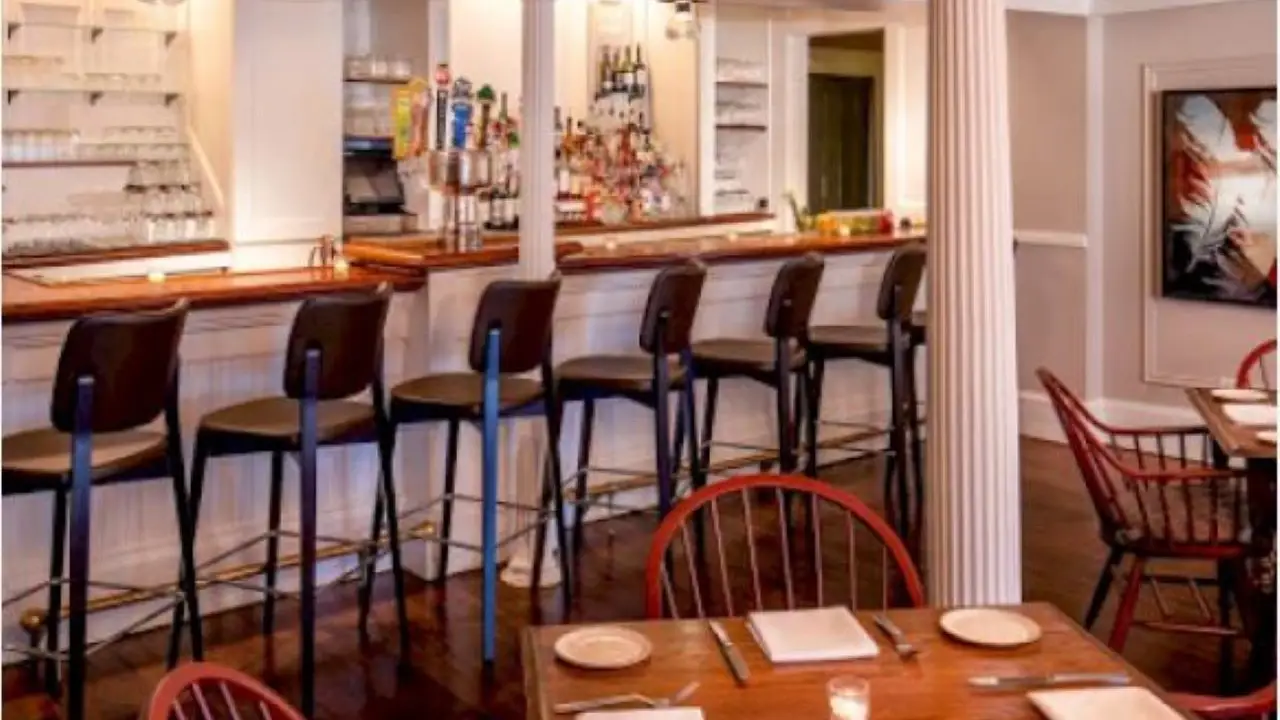 Falcon Bar The Equinox Golf Resort And Spa Restaurant Manchester