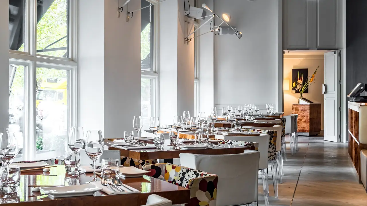 MOMO RESTAURANT, BAR & LOUNGE - Updated 2024, Asian Restaurant in Amsterdam, Netherlands