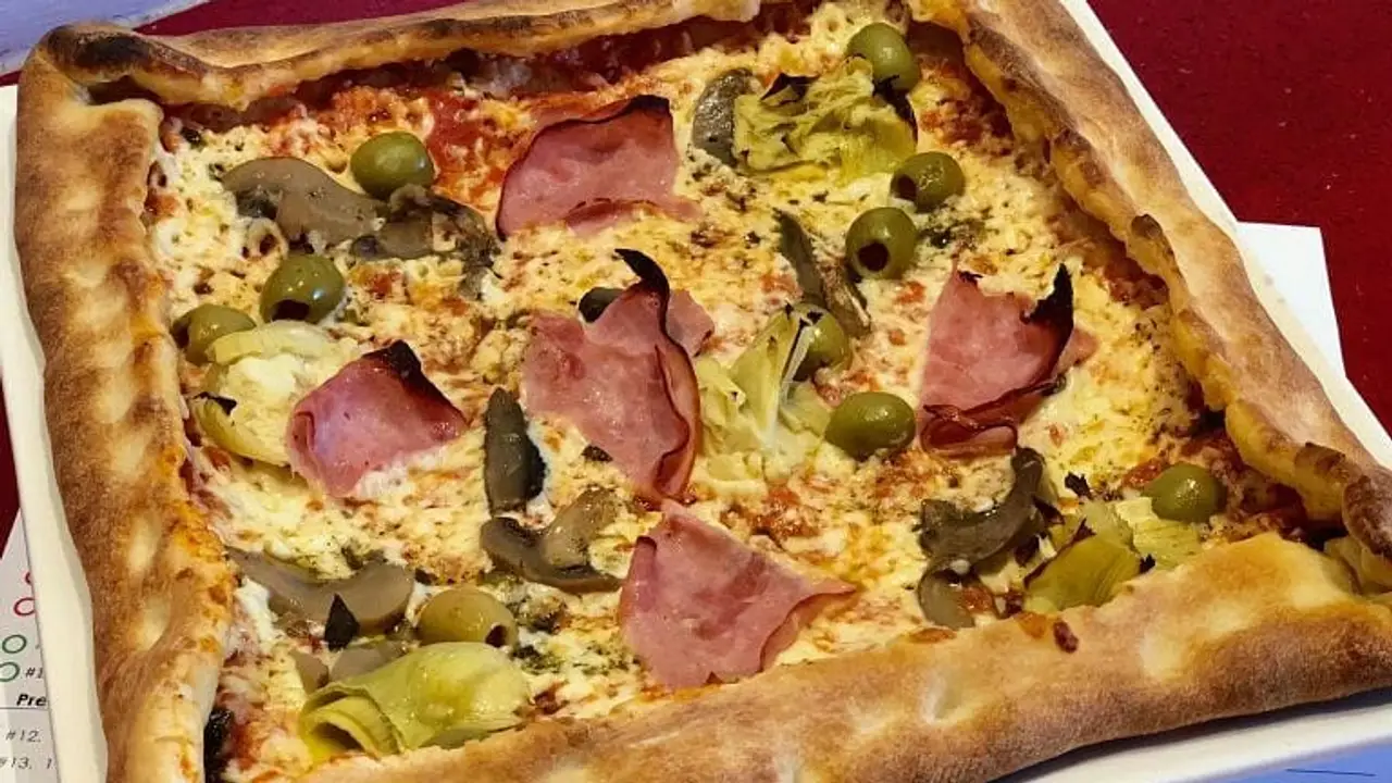 Al Quadrato - Actualizado 2024, Pizzería en Ottawa, ON